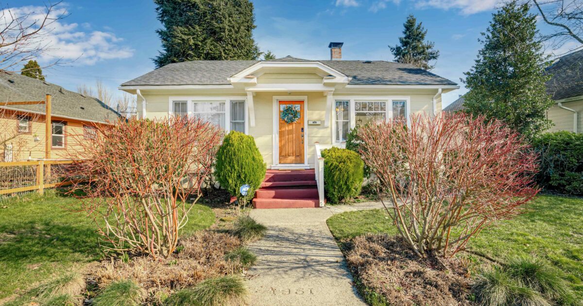 1951 S Hosmer Street Tacoma - Windermere Abode