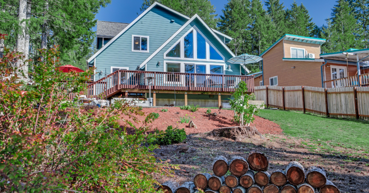 81 E Olympic Drive Grapeview - Windermere Abode